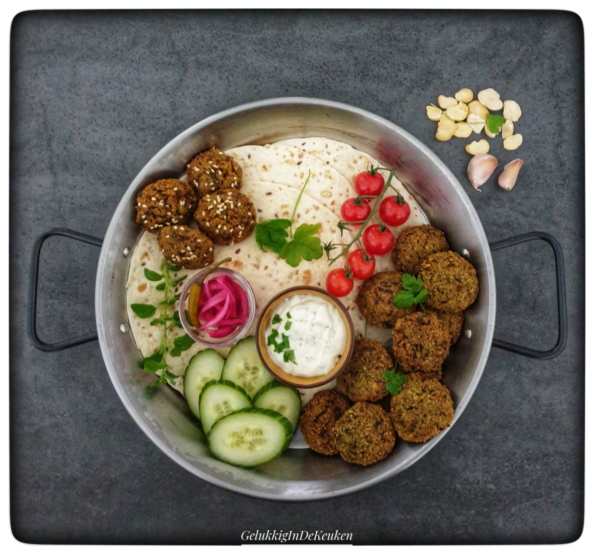 Egyptische falafel (Ta’ameya) | GelukkigInDeKeuken