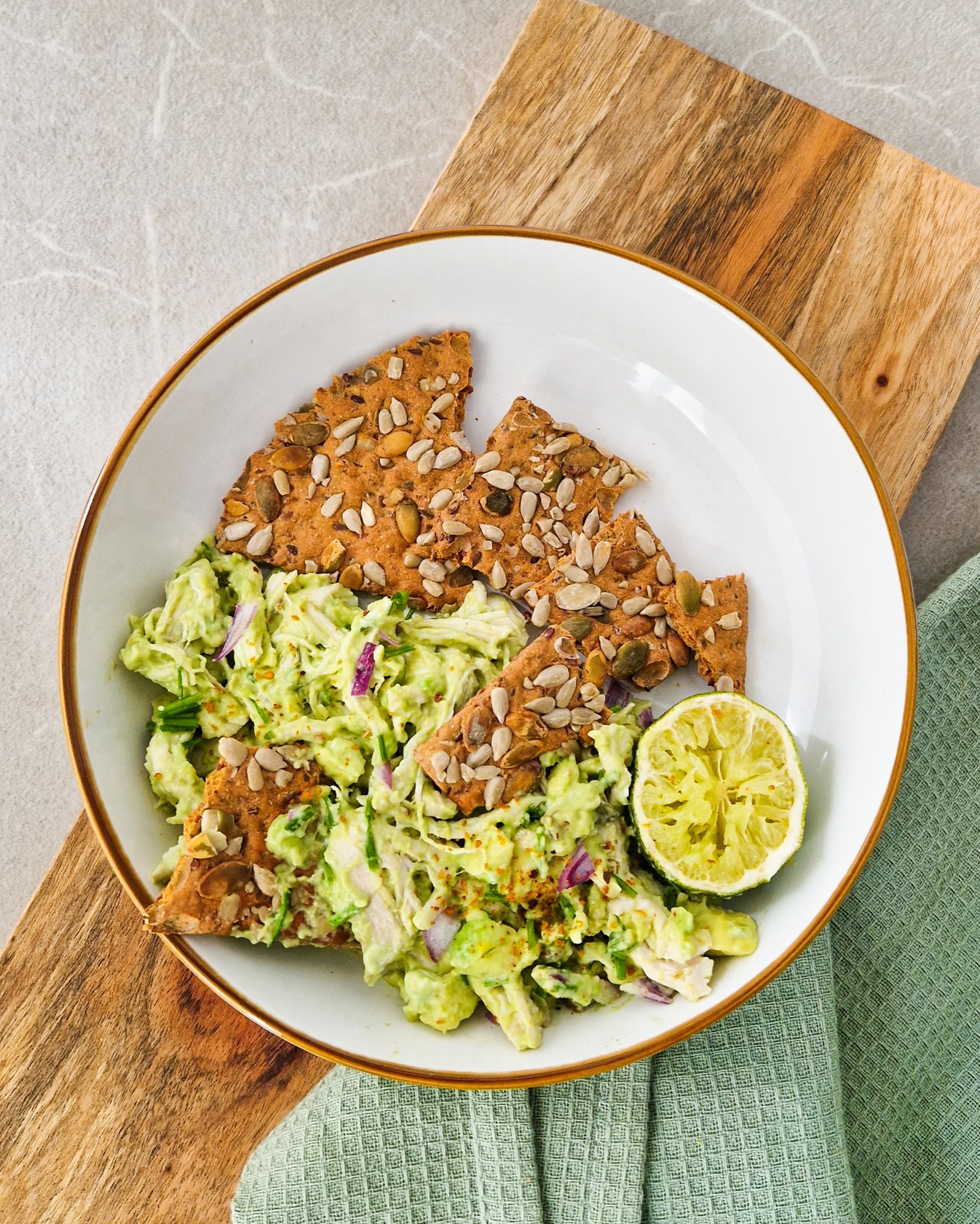 Avocado- kipsalade | GelukkigInDeKeuken